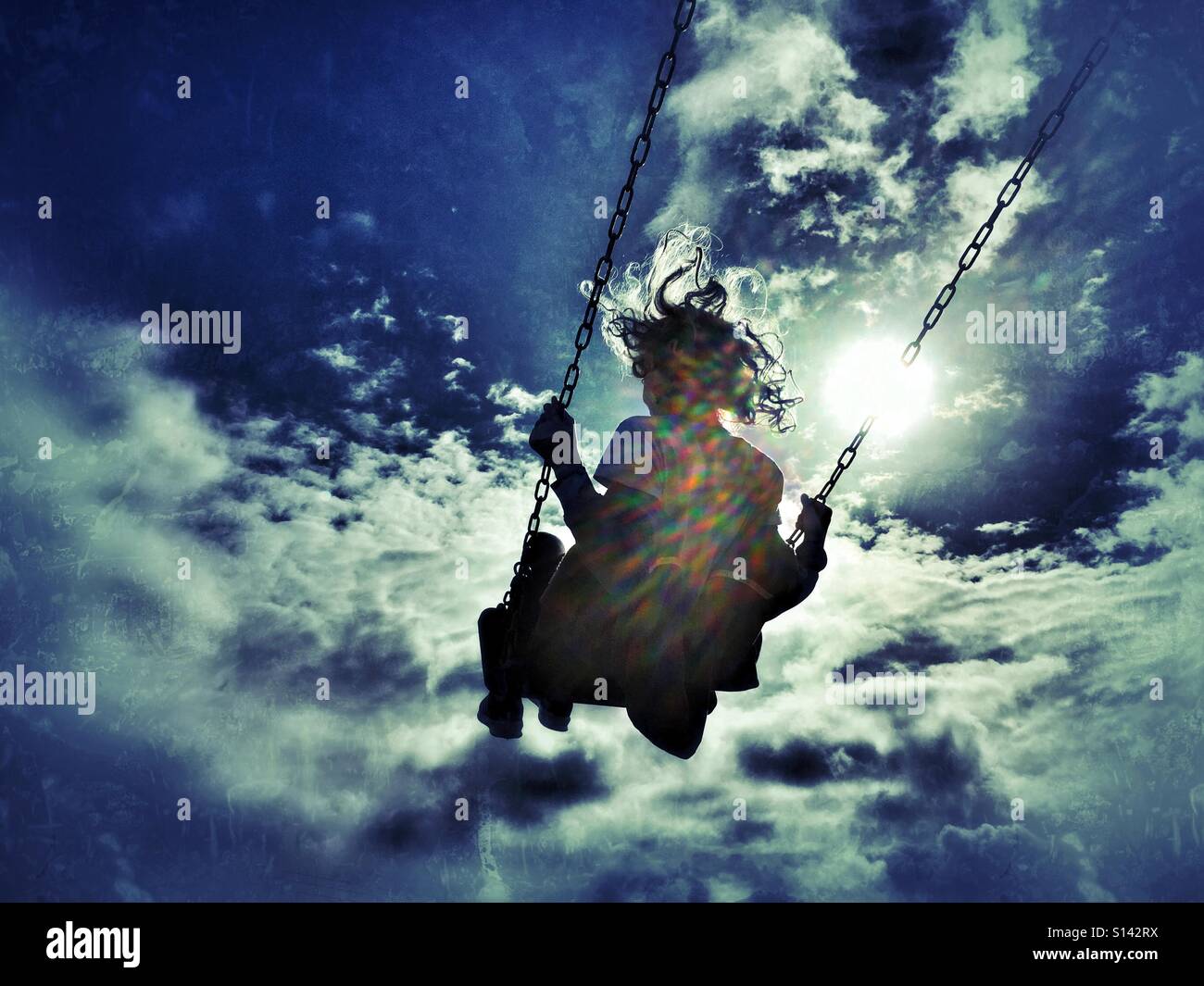 Girl child silhouette hi-res stock photography and images - Alamy