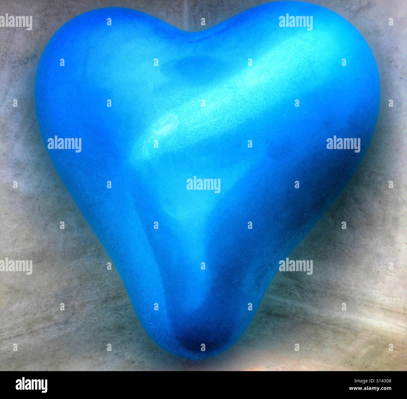 Blue heart hi-res stock photography and images - Alamy