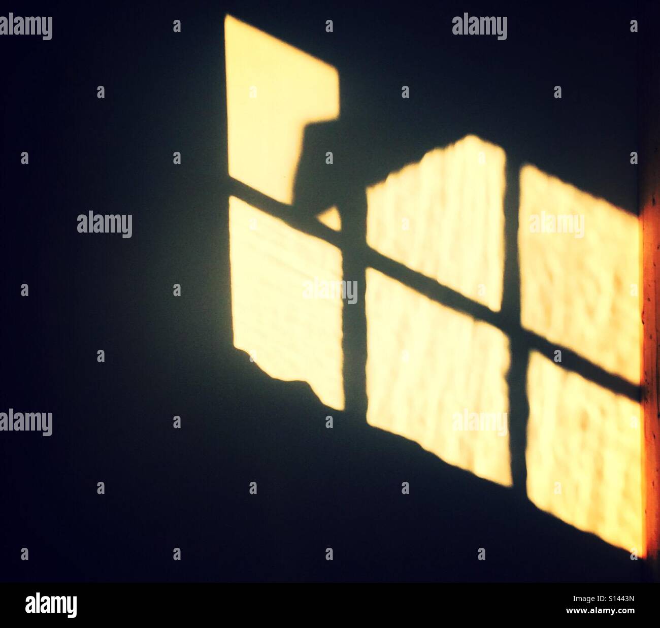 Window shadow on wall Stock Photo - Alamy