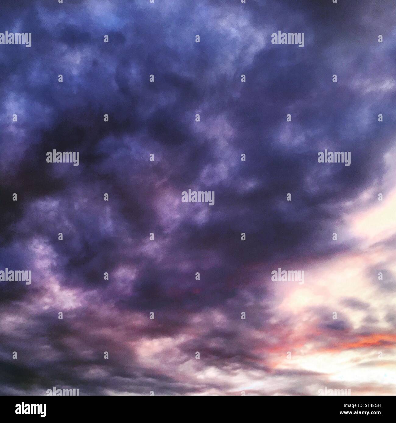 Purple cloud hi-res stock photography and images - Alamy
