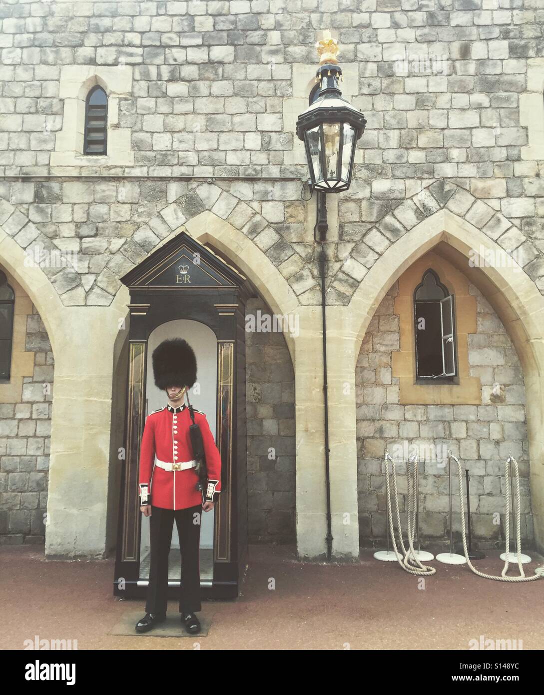 Coldstream guard regiment hi-res stock photography and images - Alamy