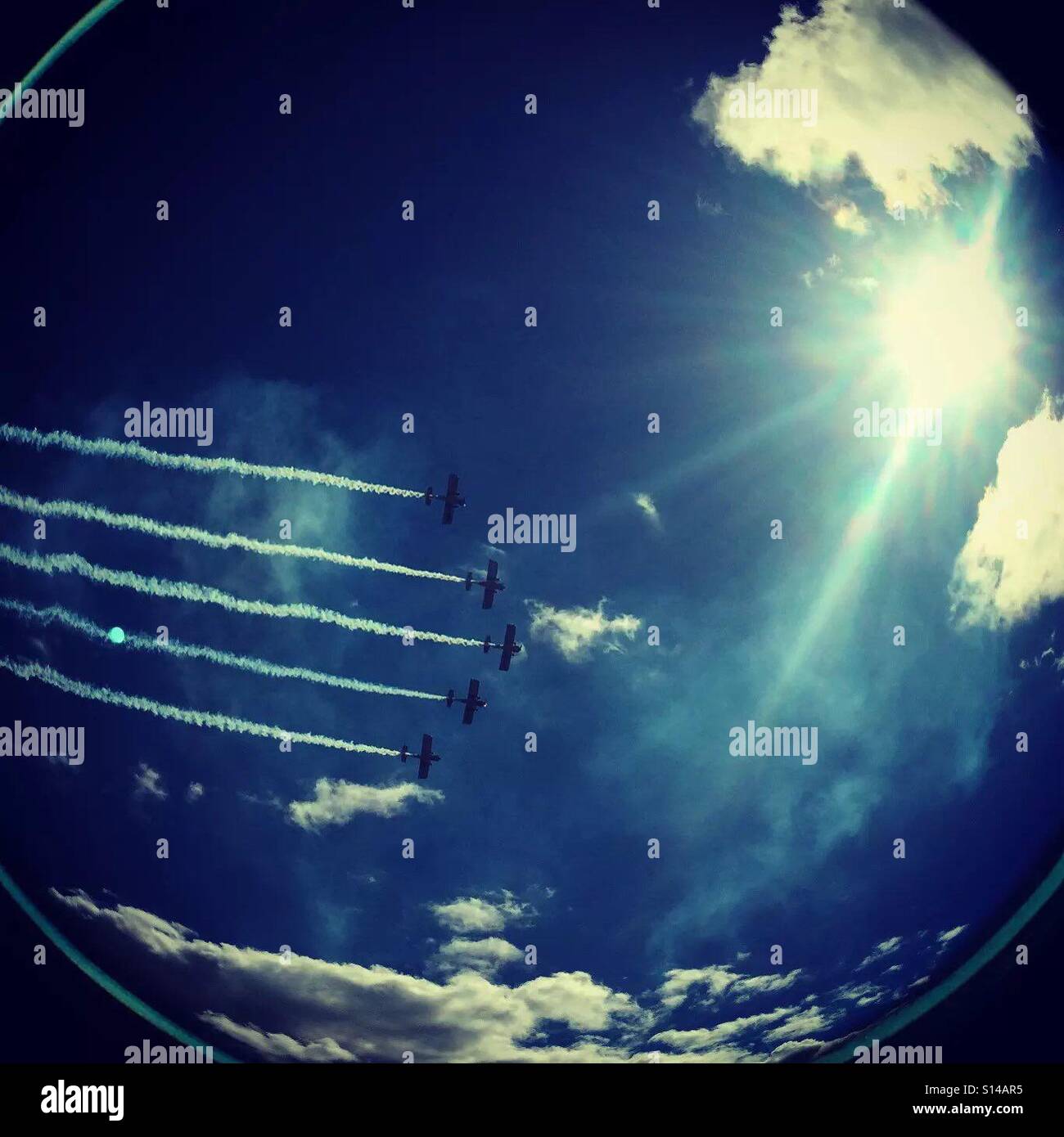Planes in formation hi-res stock photography and images - Alamy