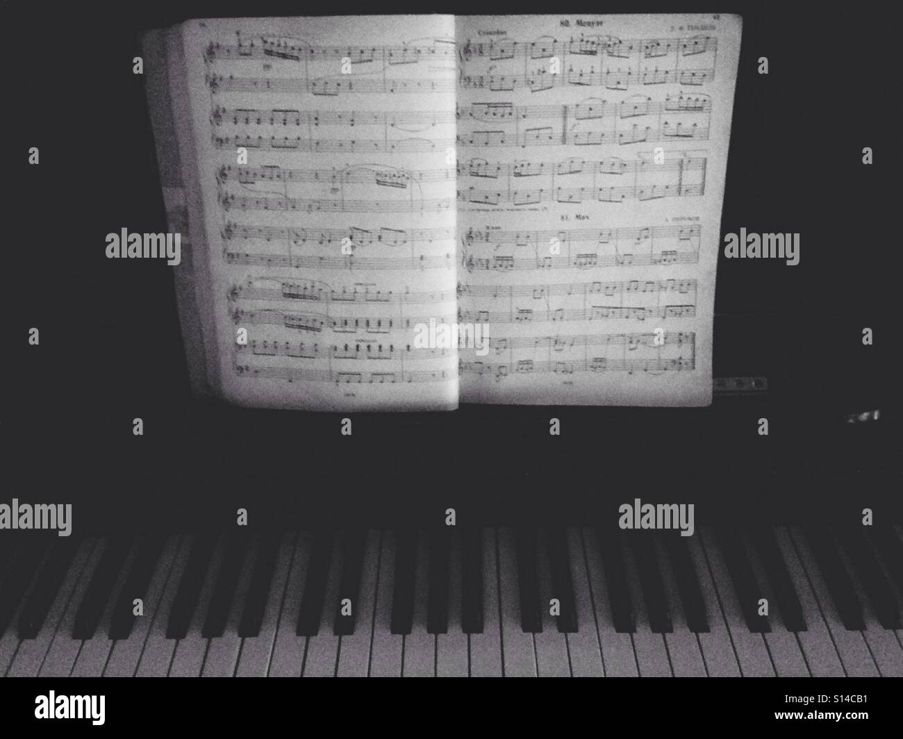 Piano lessons hi-res stock photography and images - Alamy
