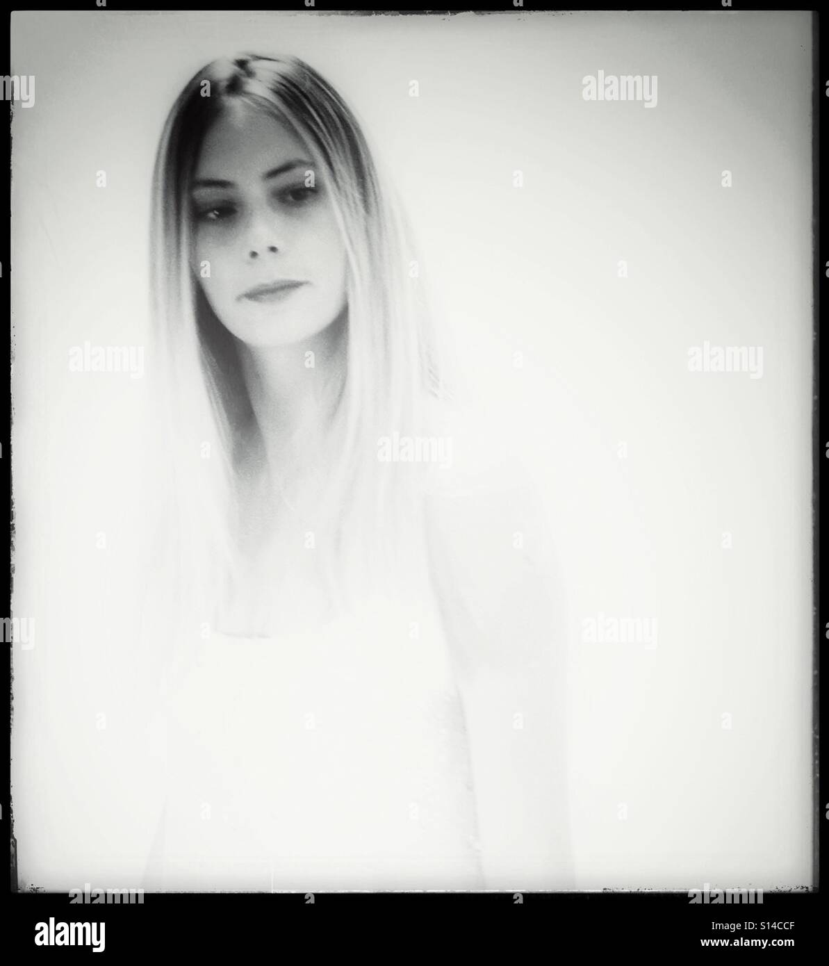 Girl modelling dress hi-res stock photography and images - Alamy