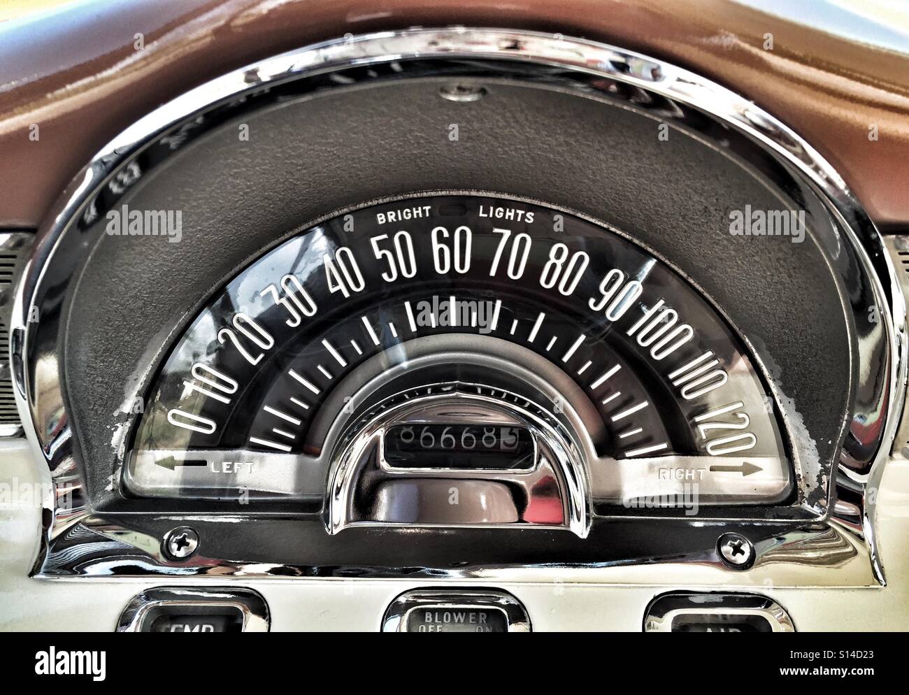 1950s car speedometer Stock Photo - Alamy