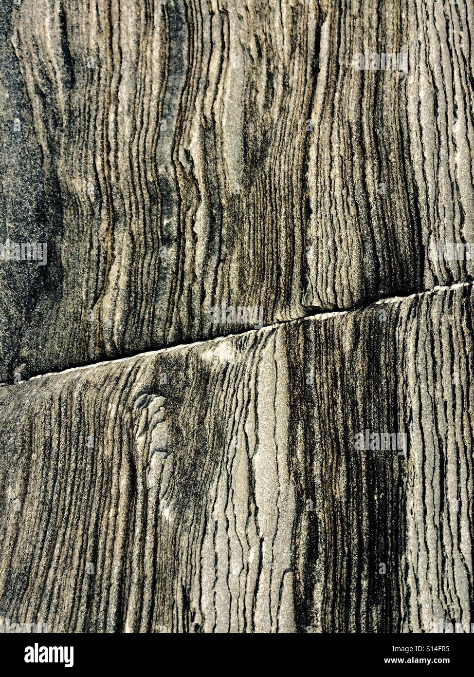 Fissured rock hi-res stock photography and images - Alamy