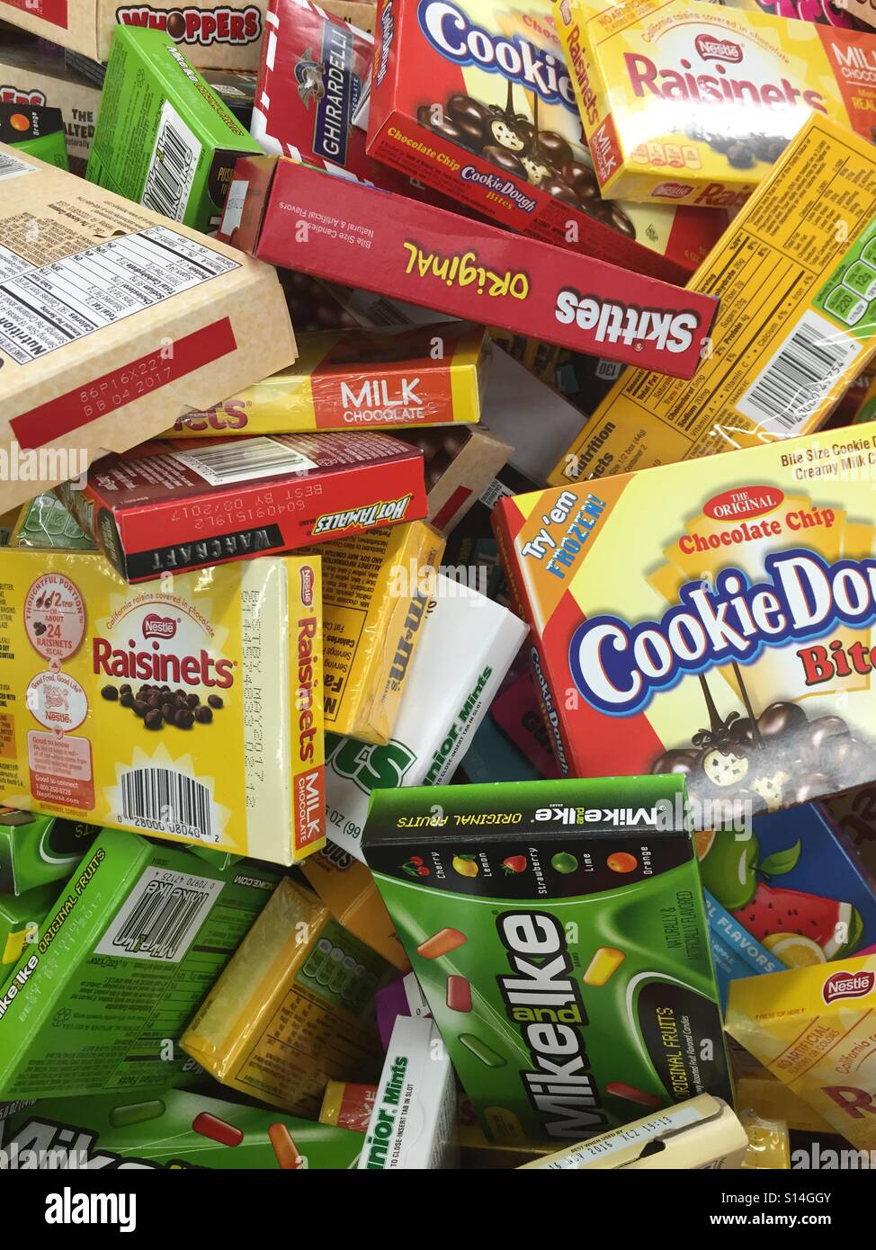 Bin full of food hi-res stock photography and images - Alamy
