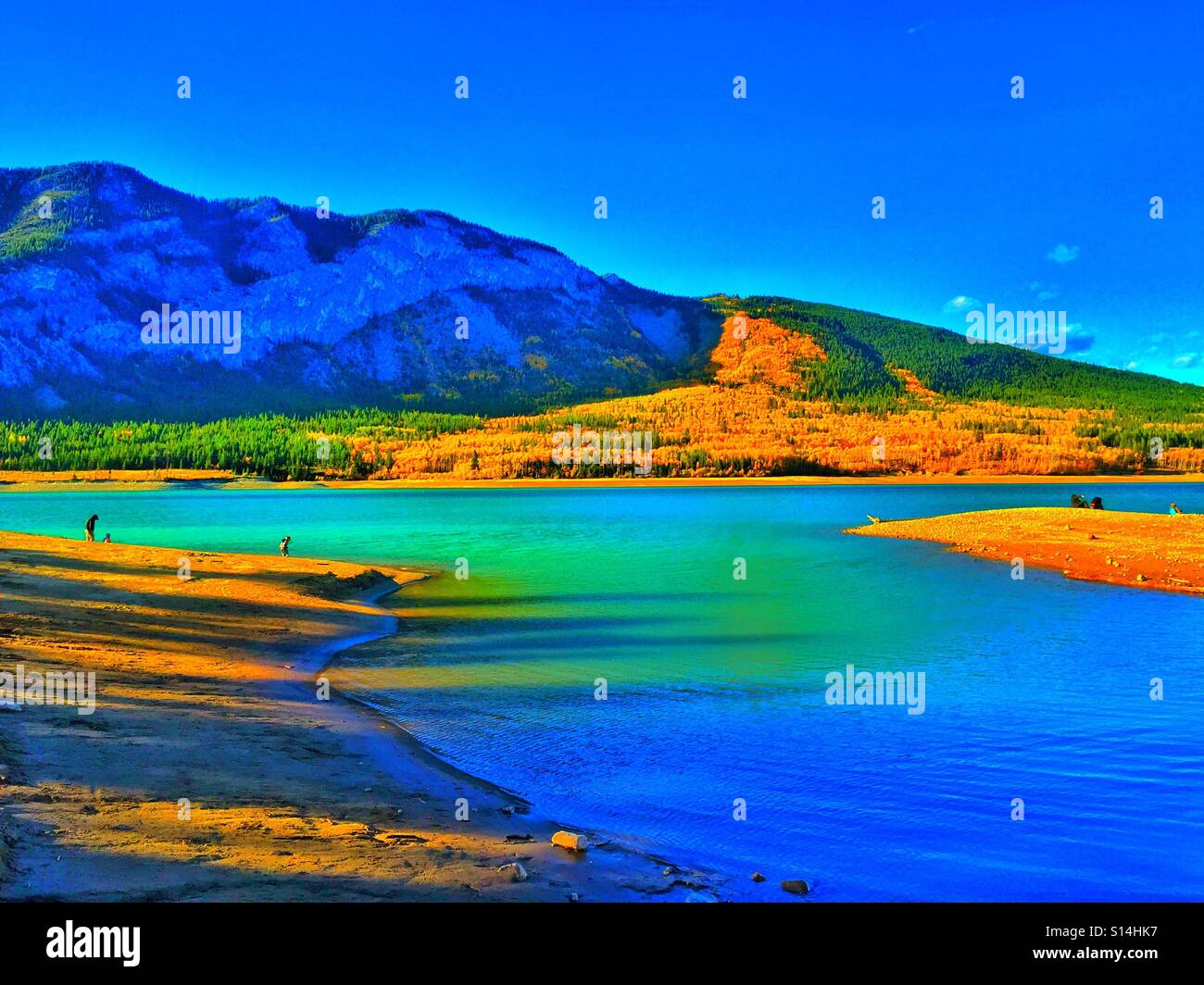 Barrier lake hi-res stock photography and images - Alamy