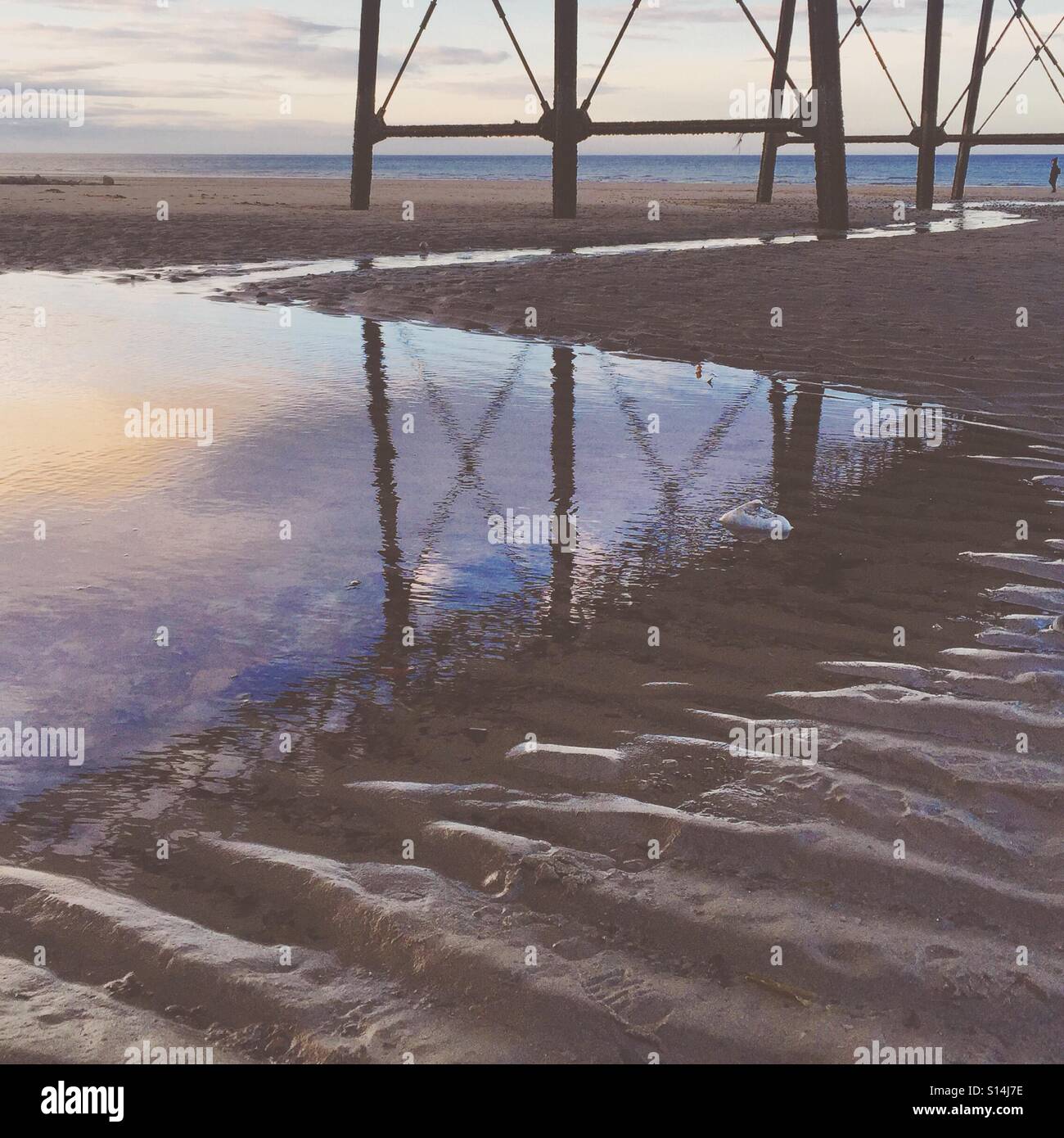 Sea puddle hi-res stock photography and images - Alamy
