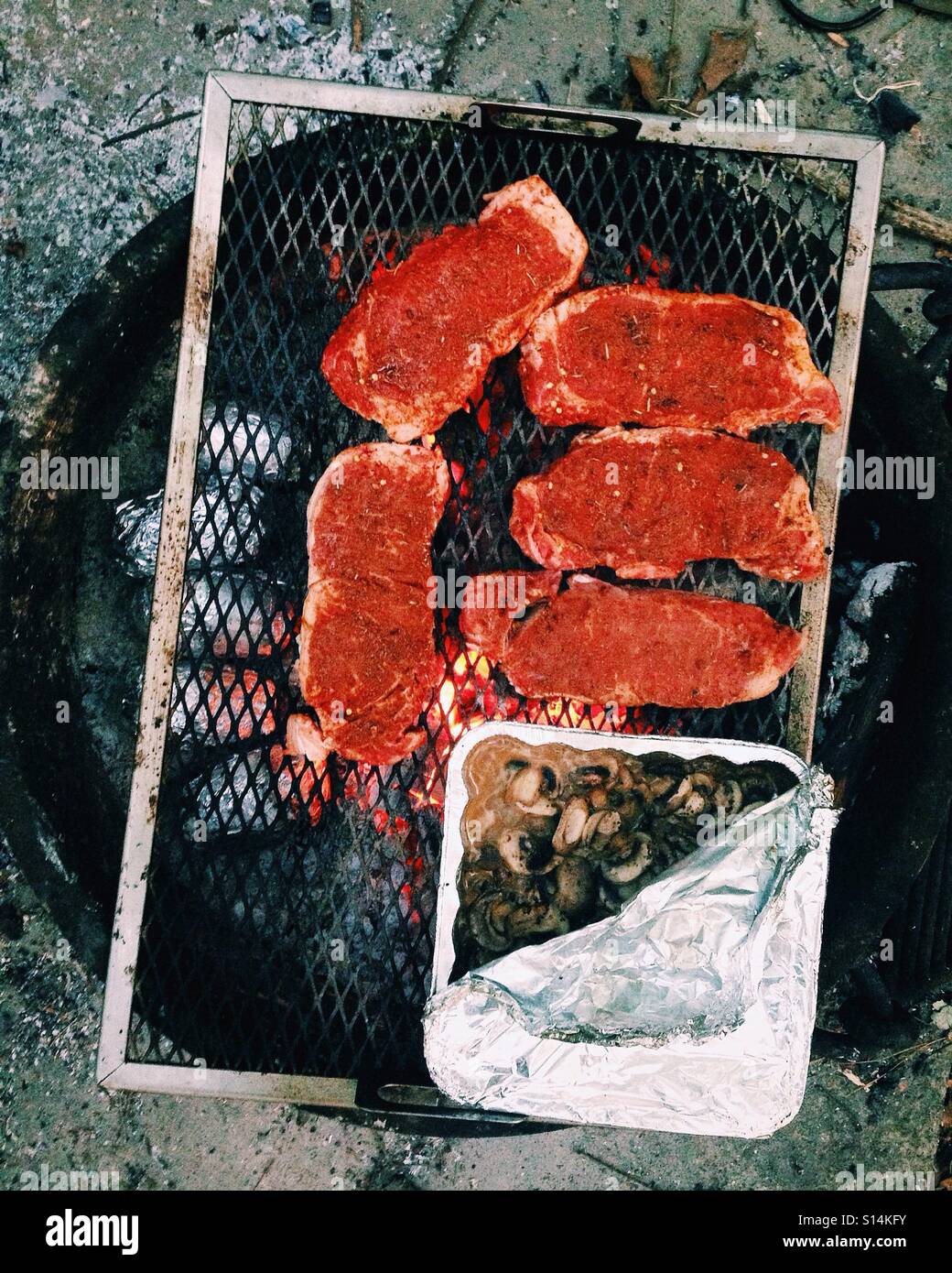 Blood meat hi-res stock photography and images - Alamy