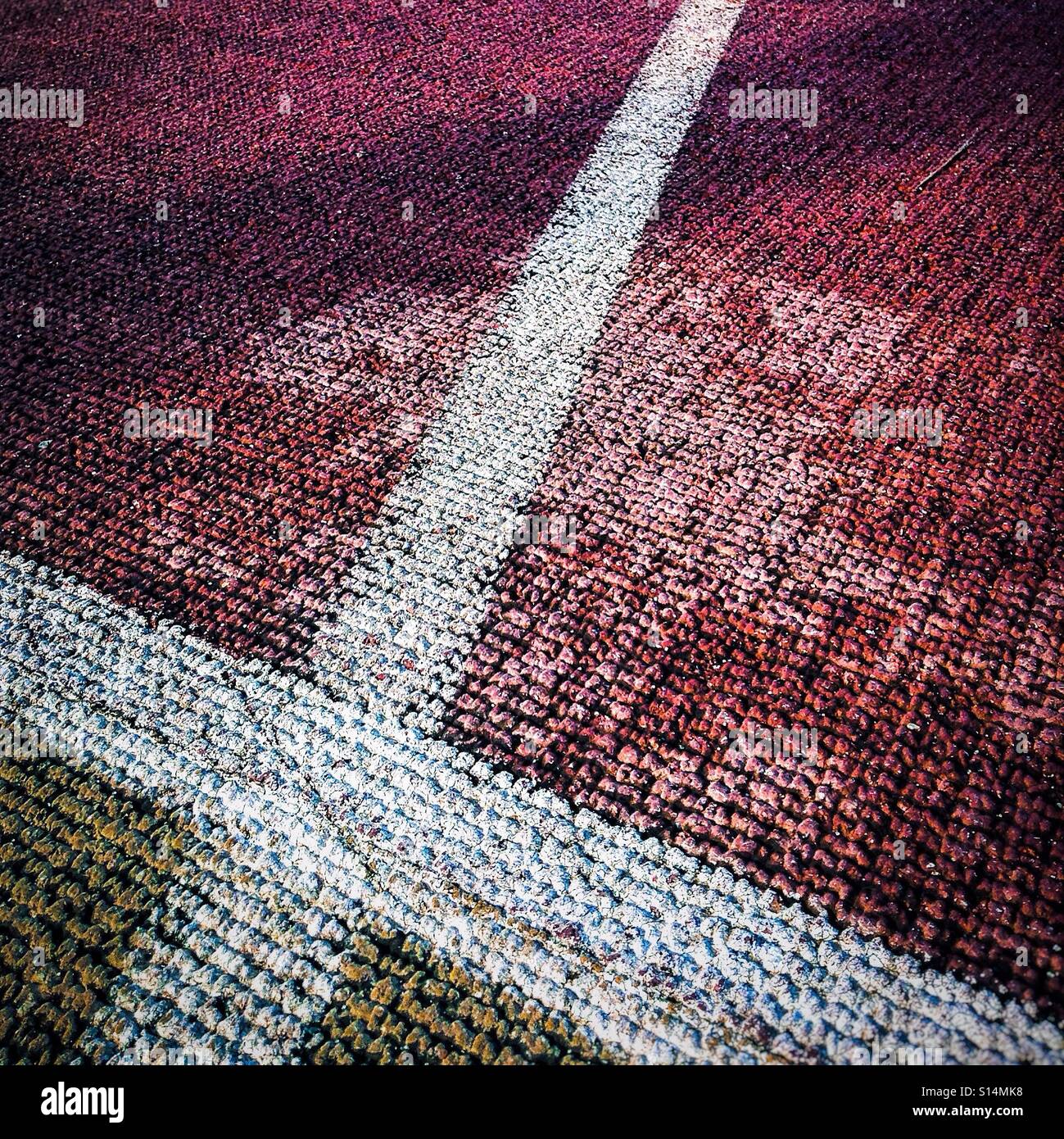 X lines hi-res stock photography and images - Alamy