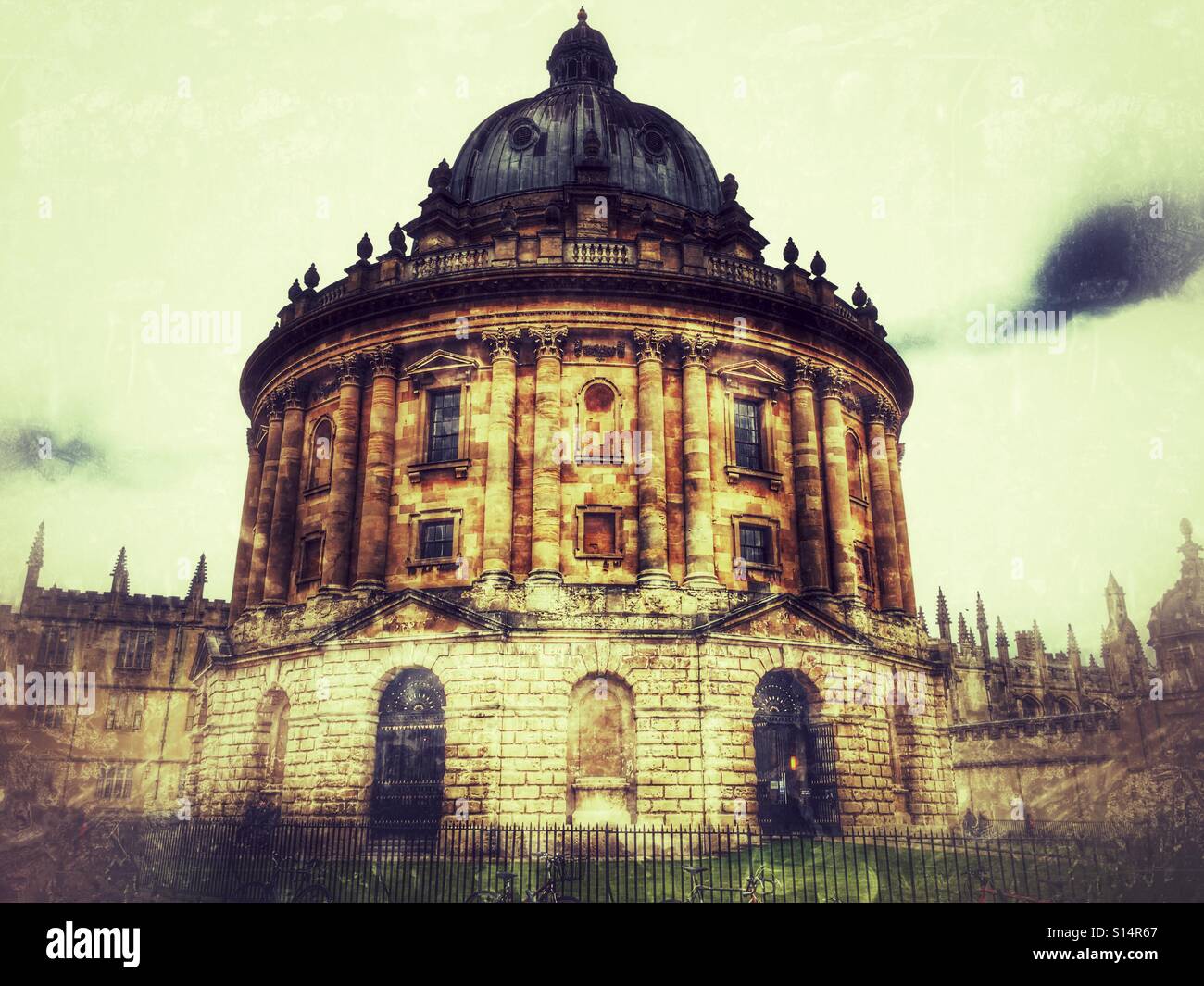 The Radcliffe Camera, designed by James Gibbs. Built to house the ...