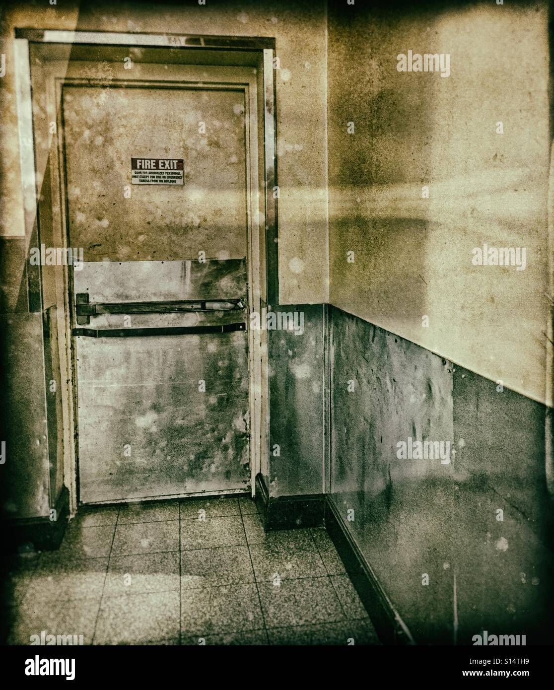 Wet fire hi-res stock photography and images - Alamy