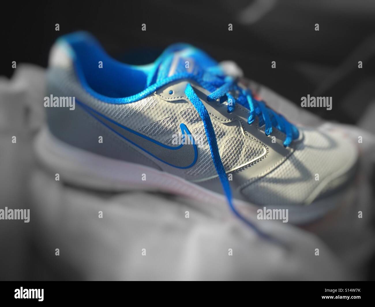 Nike swoop hi-res stock photography and images - Alamy