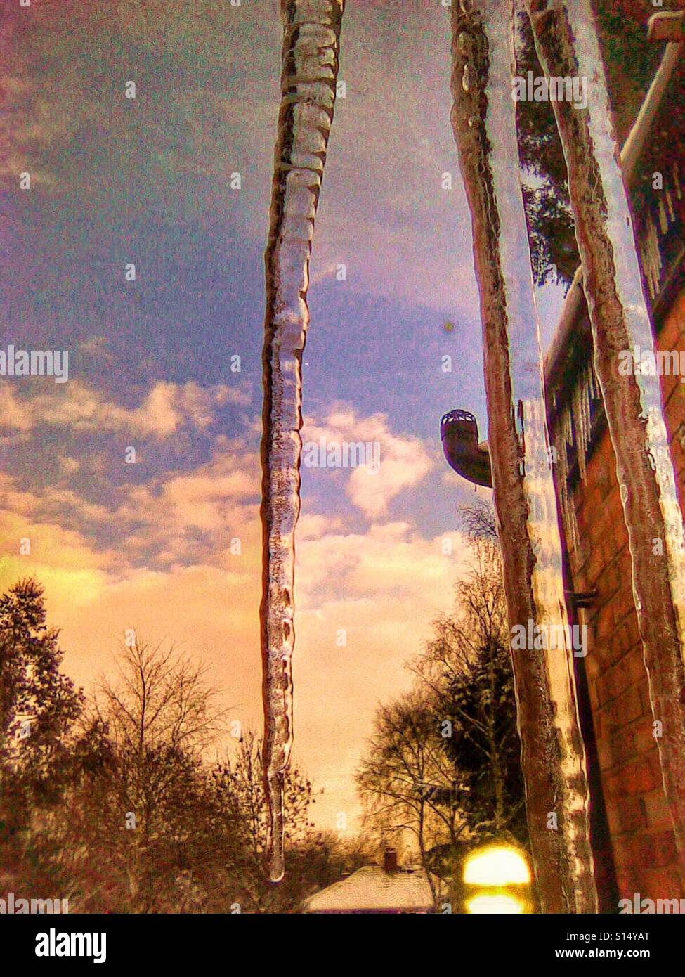 Icycles hi-res stock photography and images - Alamy