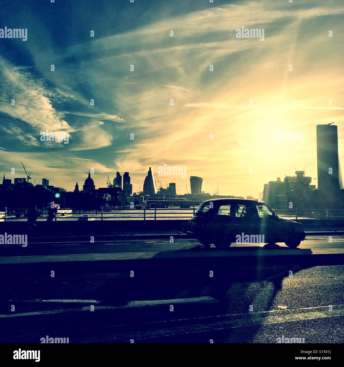 Taxi, London, Sunrise , Skyline Stock Photo - Alamy