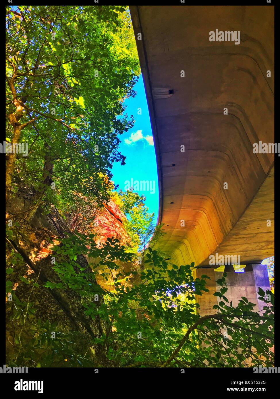 Rode around the mountain hi-res stock photography and images - Alamy