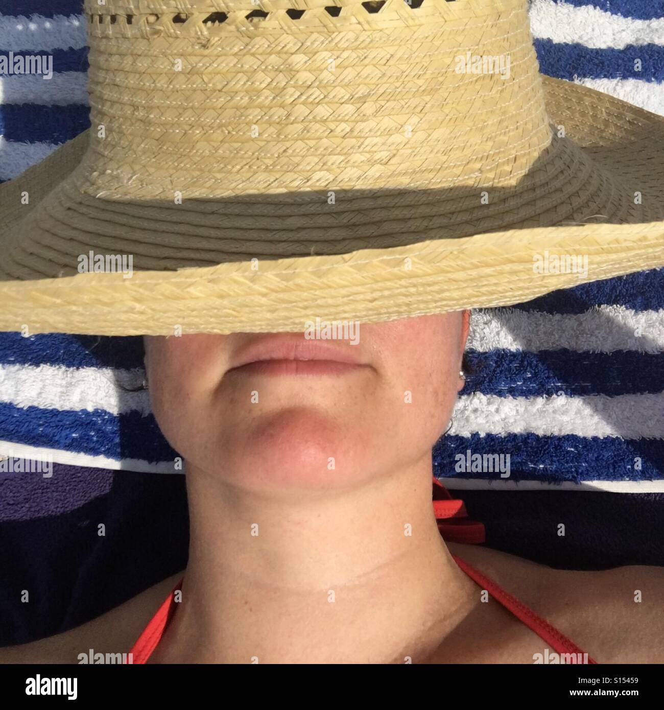 Close up sunbathing hi-res stock photography and images - Alamy