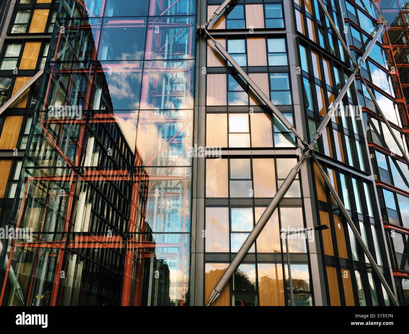 Neo modern architecture hi-res stock photography and images - Alamy