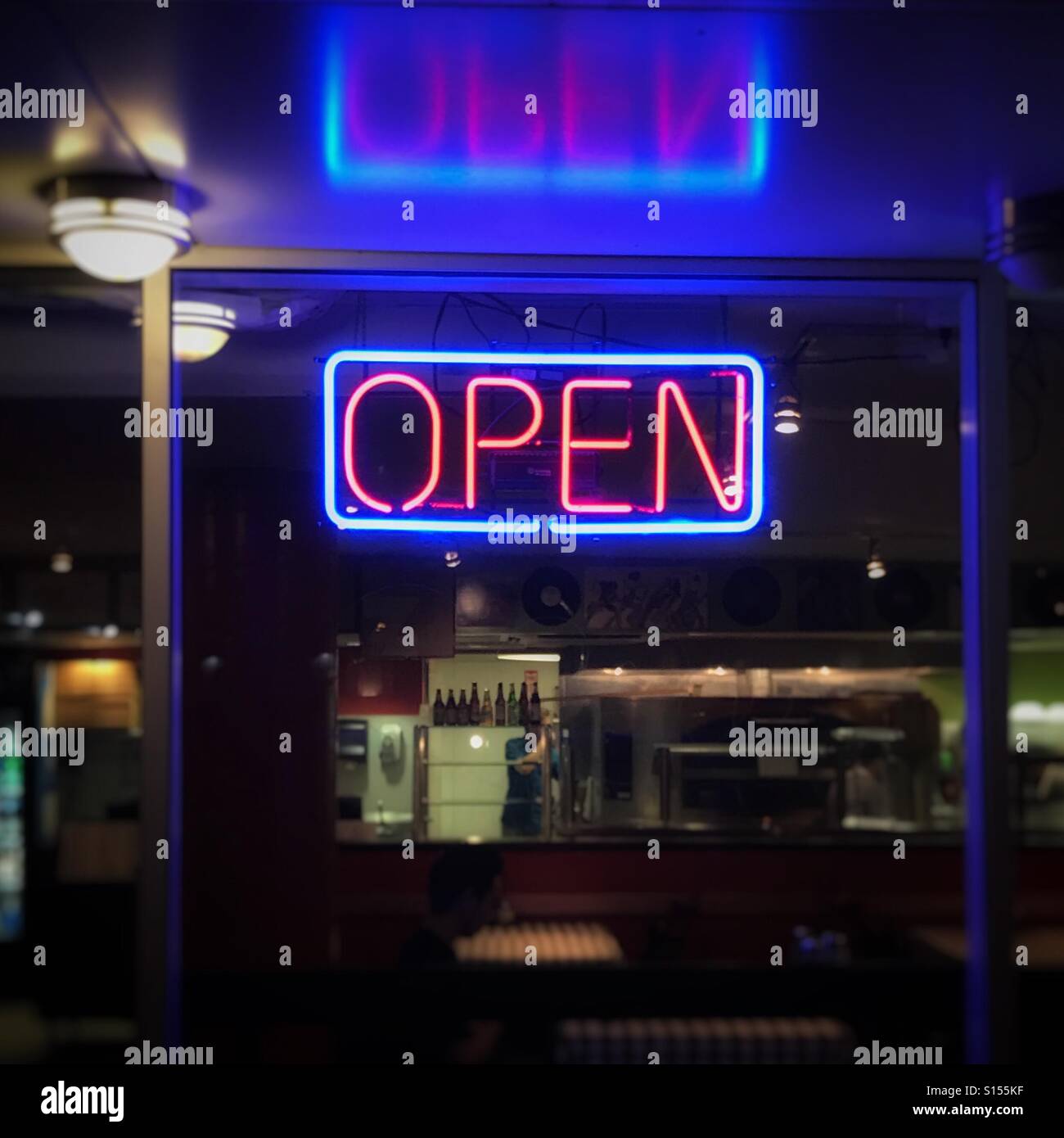Neon Sign Usa Open High Resolution Stock Photography and Images - Alamy