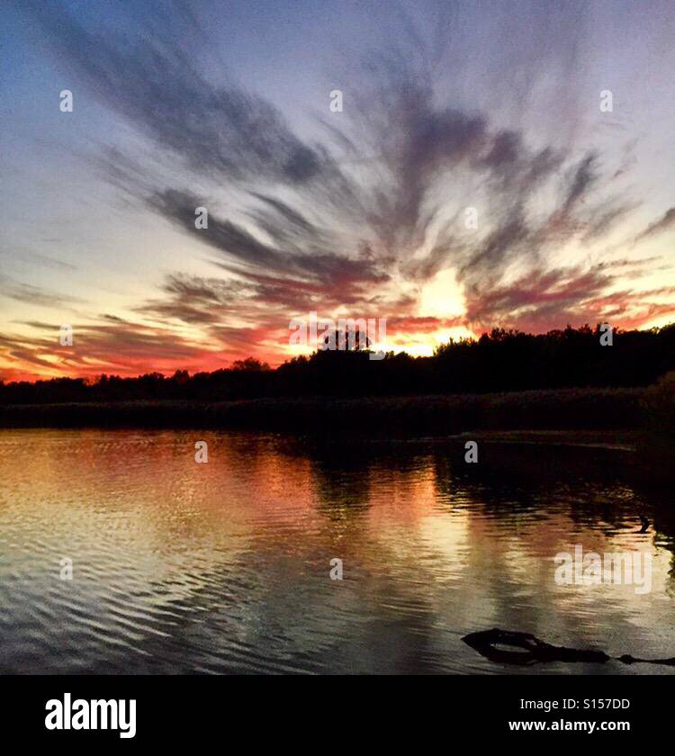 Sunsets clouds hi-res stock photography and images - Alamy