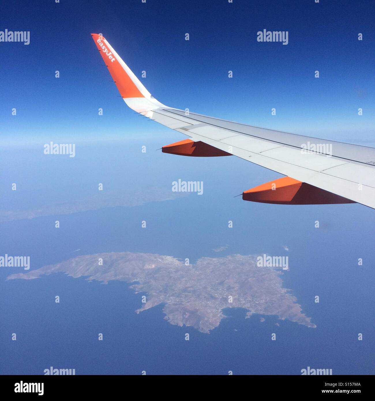 Flight aeroplane jet wing hi-res stock photography and images - Alamy