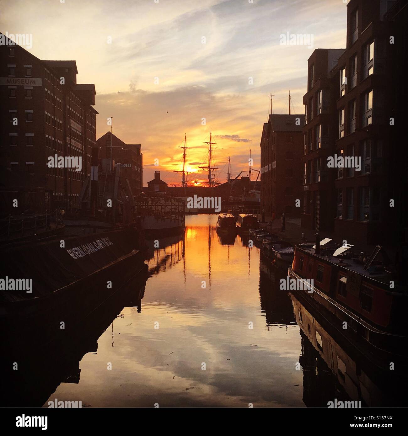 Gloucester sunset hi-res stock photography and images - Alamy