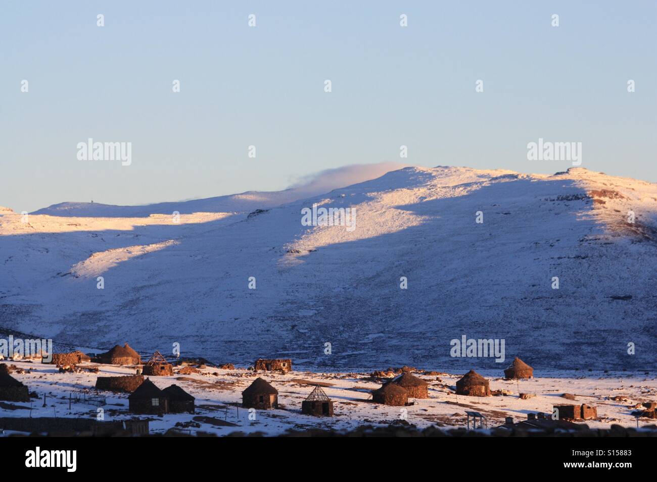 Snow africa hi-res stock photography and images - Alamy