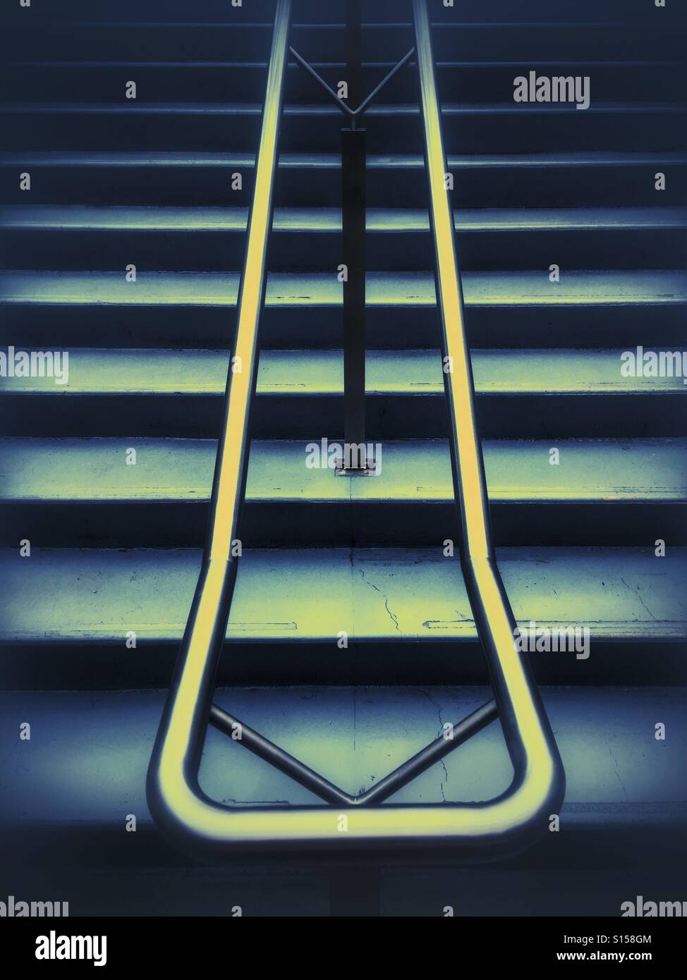 Tubular railing hi-res stock photography and images - Alamy