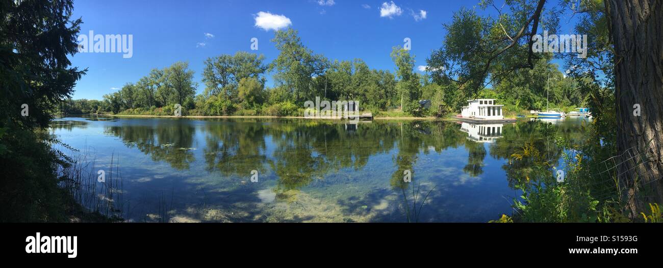 Toronto ward's island hi-res stock photography and images - Alamy