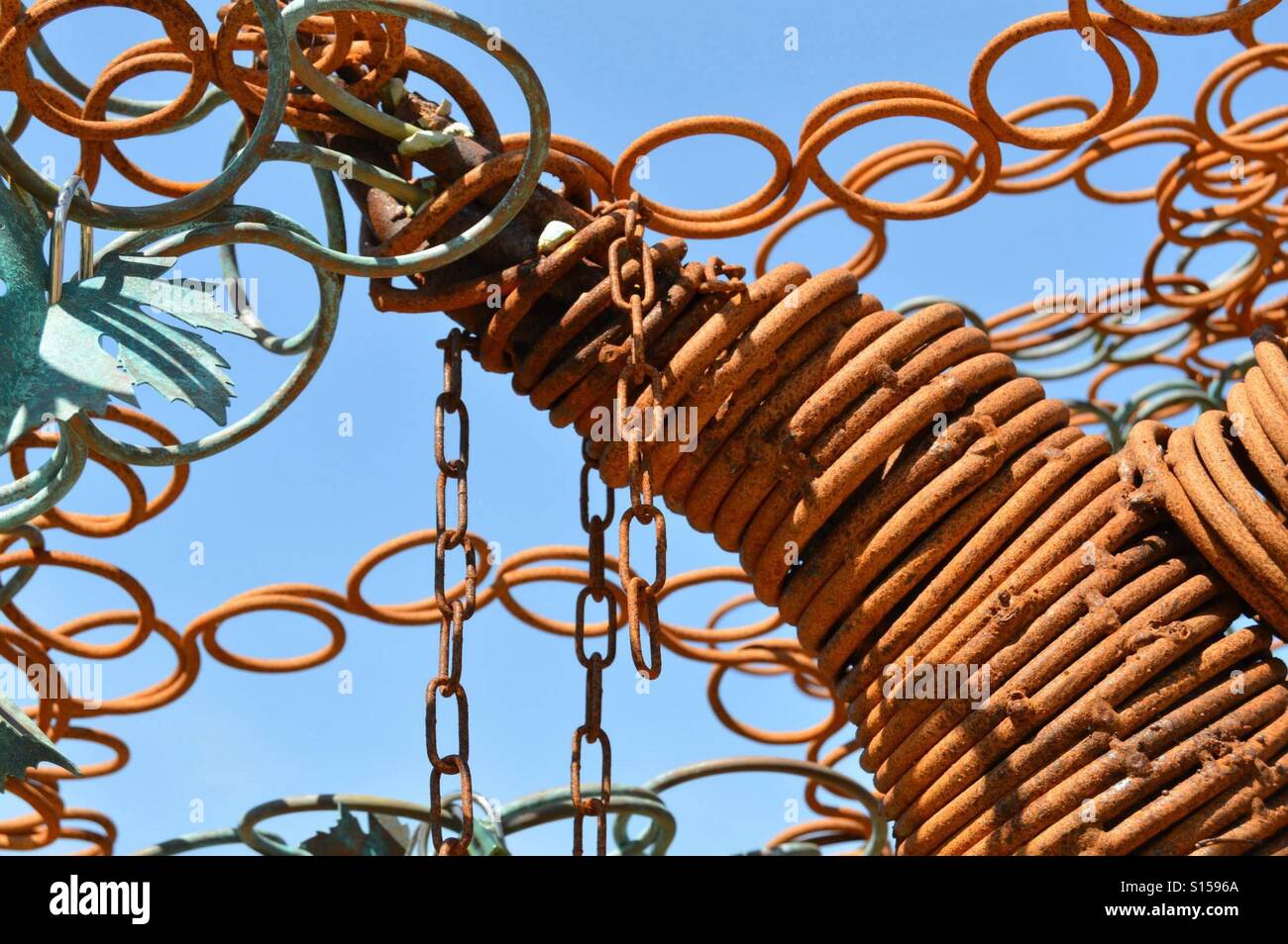 Rusty rings hi-res stock photography and images - Alamy