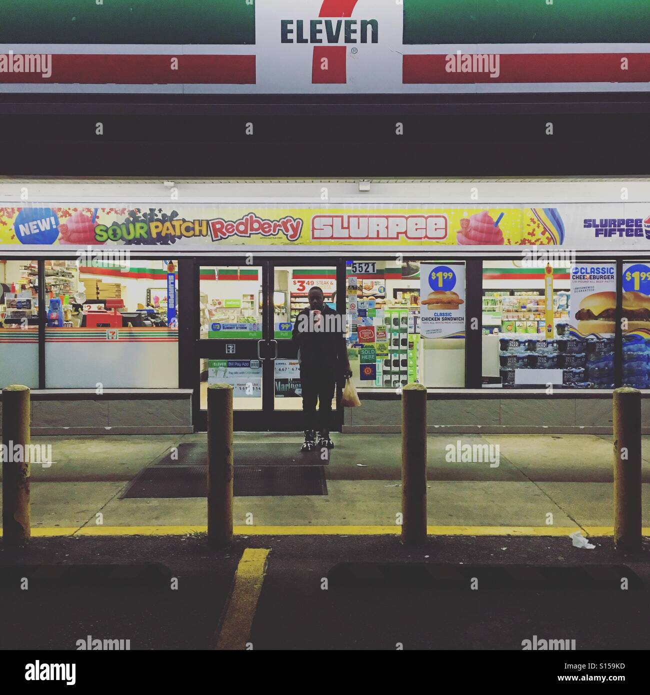 7 eleven hi-res stock photography and images - Alamy