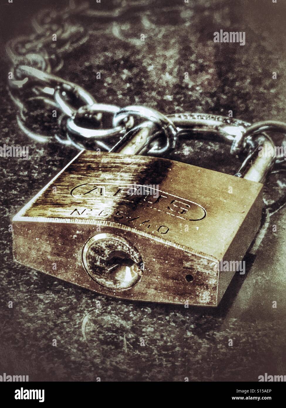 Padlock and chain Stock Photo - Alamy