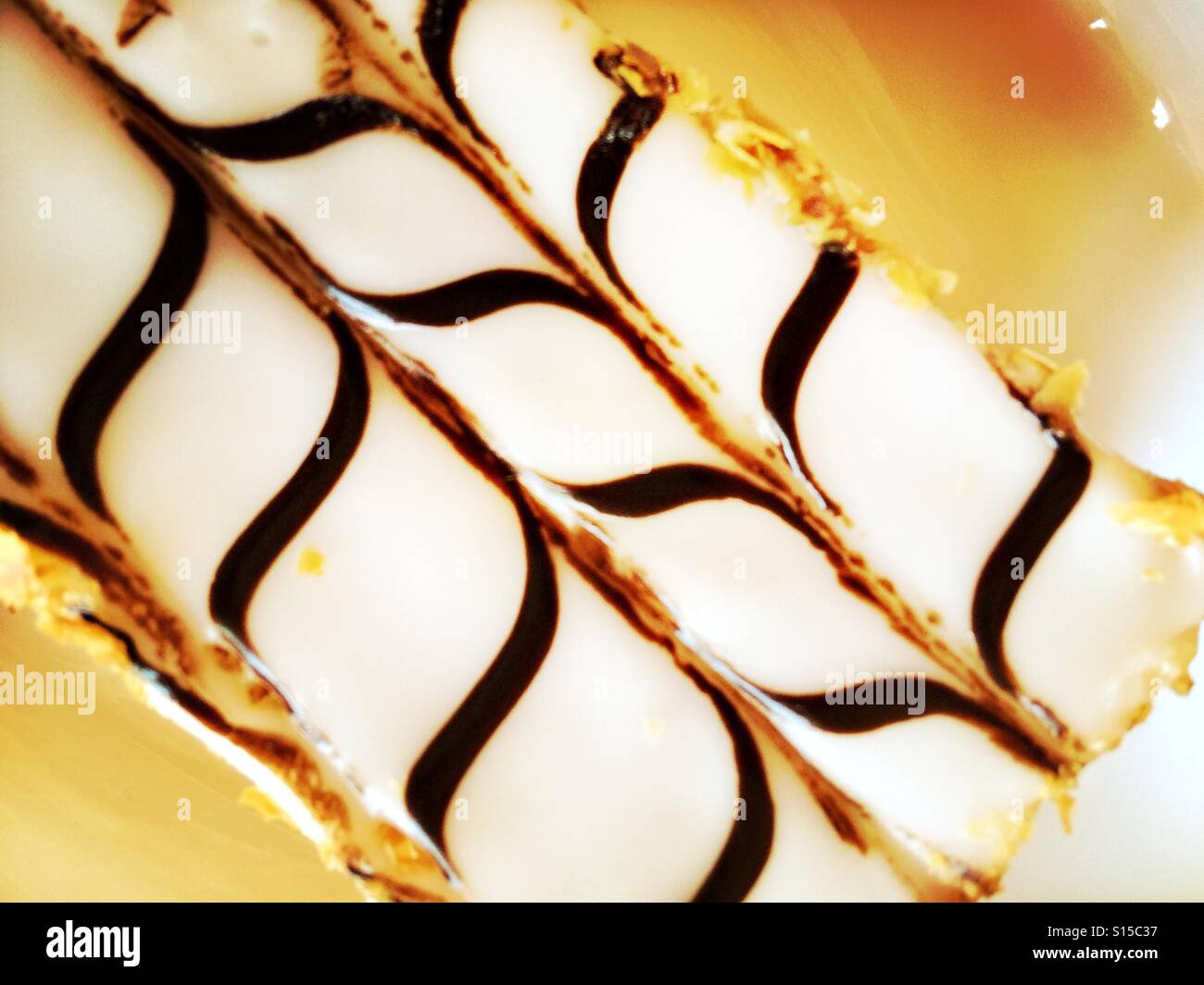 Iced cake hi-res stock photography and images - Alamy