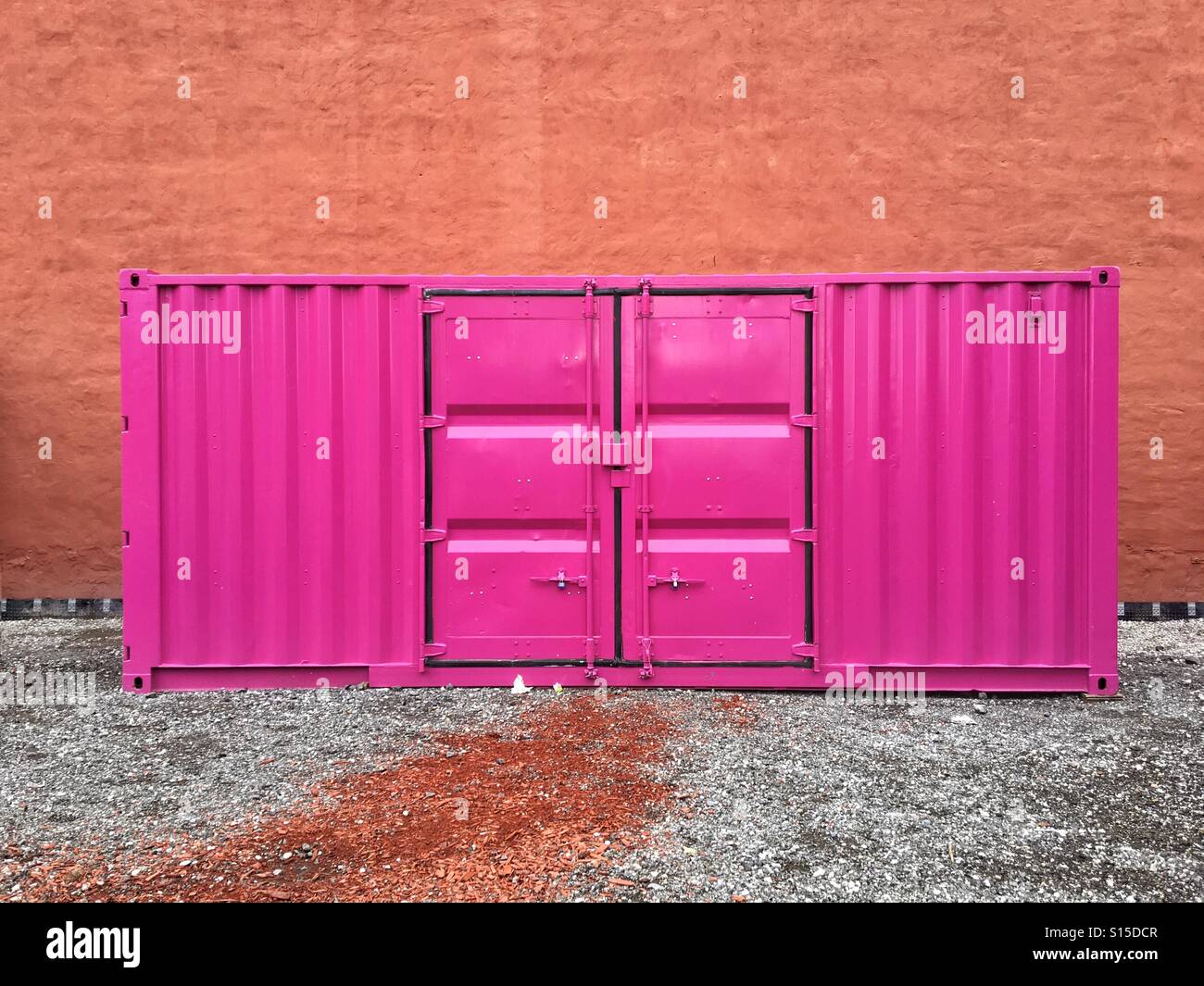 Cargo door hi-res stock photography and images - Alamy