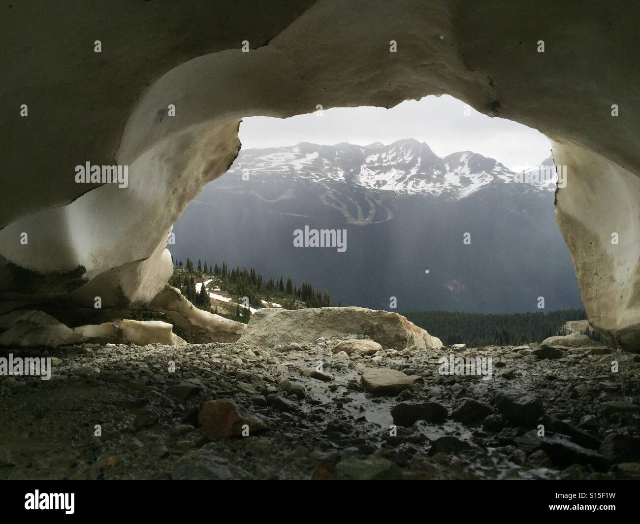 Snow Cave High Resolution Stock Photography and Images - Alamy