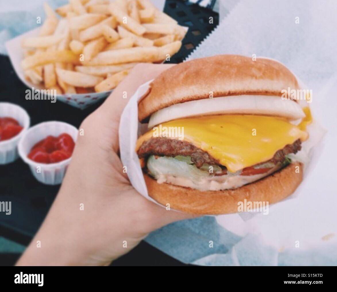 Cheat hi-res stock photography and images - Alamy