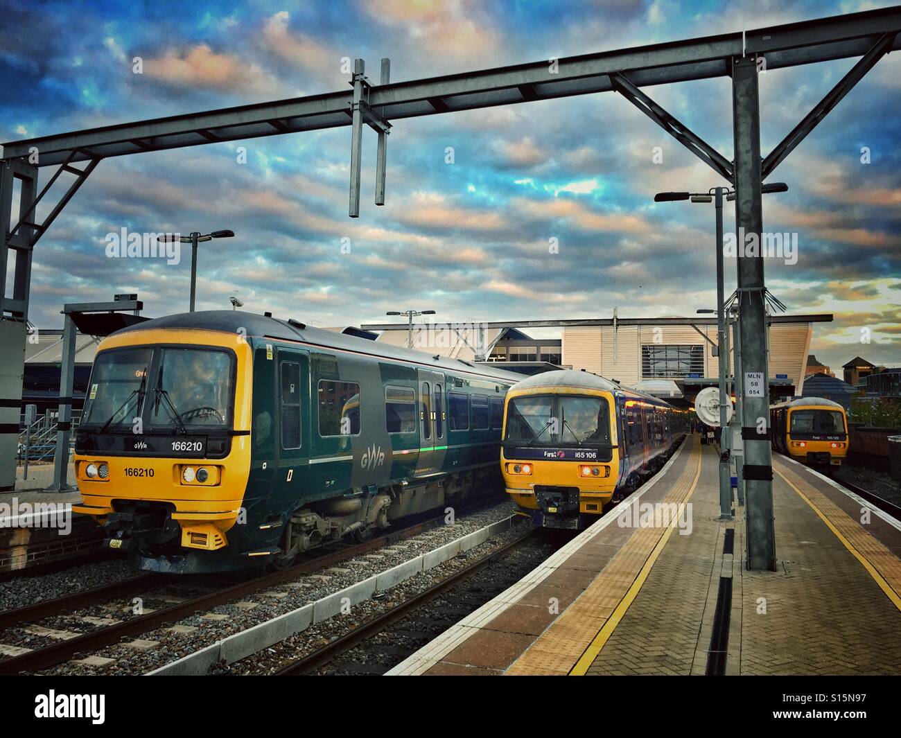 Trains waiting at reading station Stock Photo - Alamy