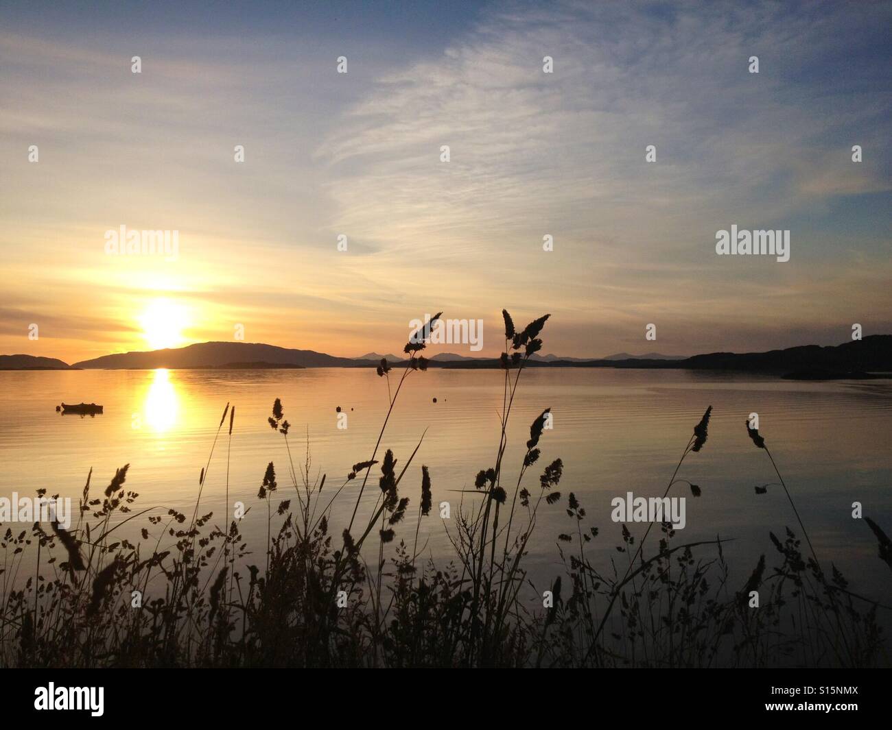 Crinan harbour hi-res stock photography and images - Alamy