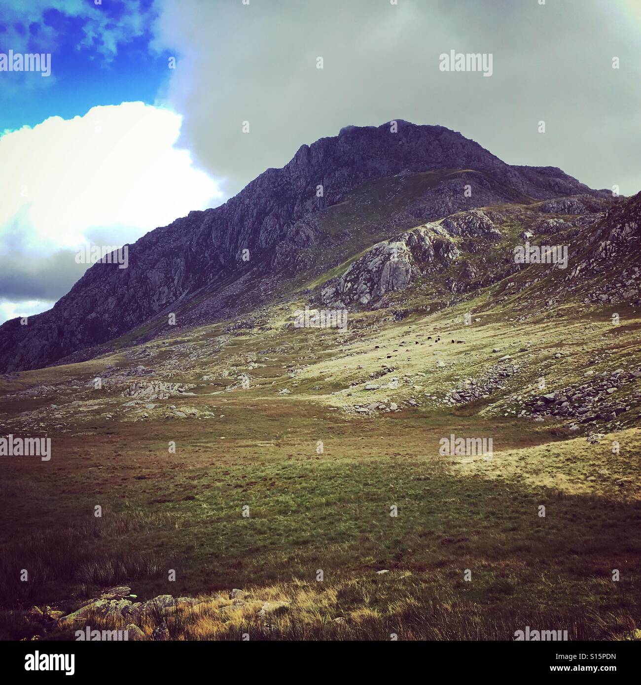 Tryfan Mountain Snowdonia High Resolution Stock Photography and Images ...