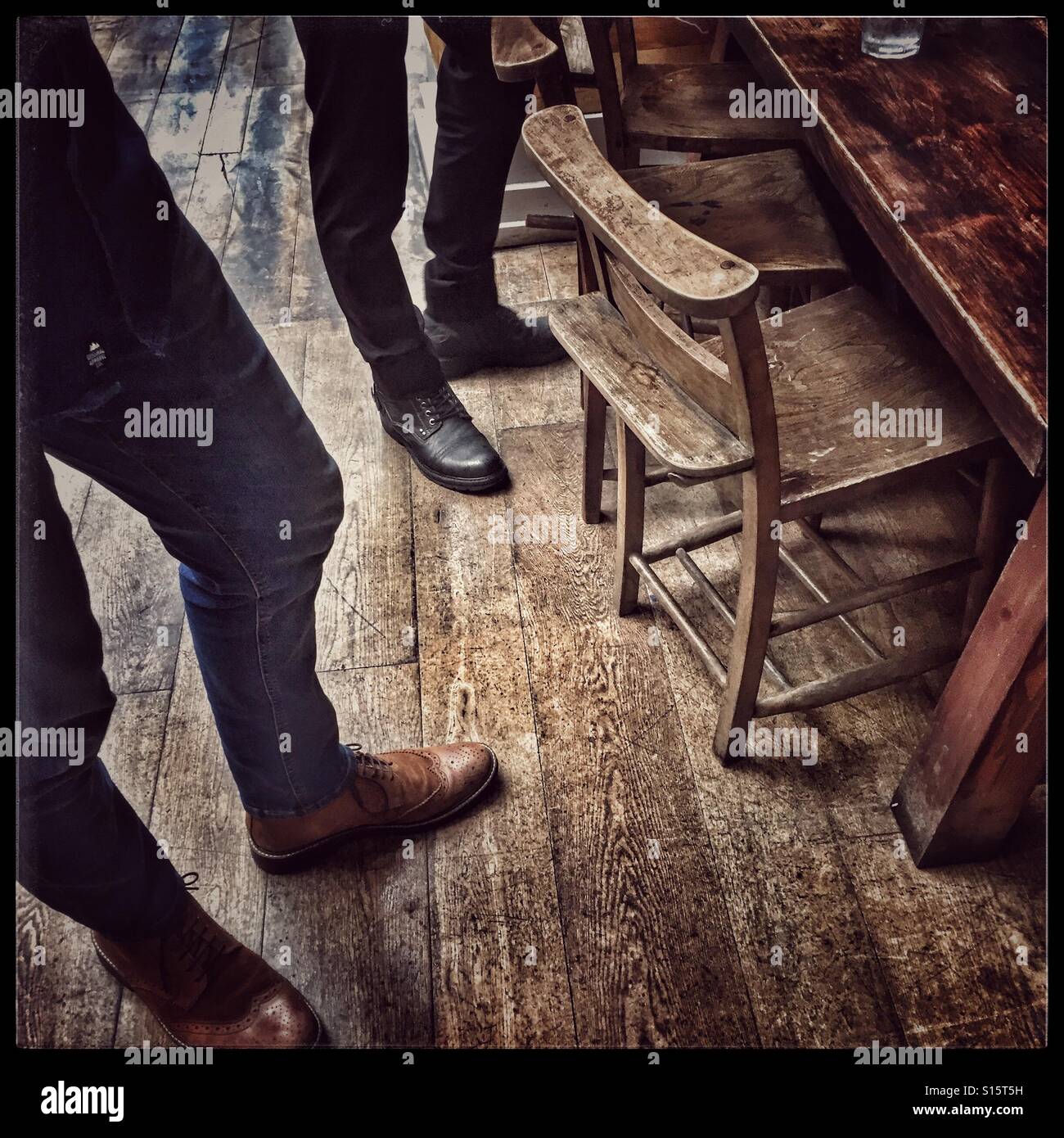 Mens legs hi-res stock photography and images - Alamy