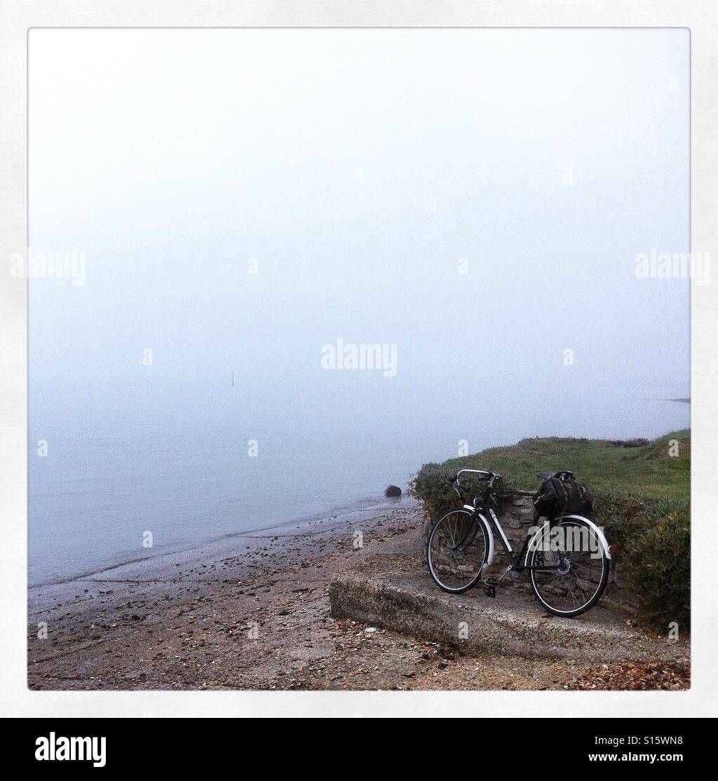 Grey cycle hi-res stock photography and images - Alamy