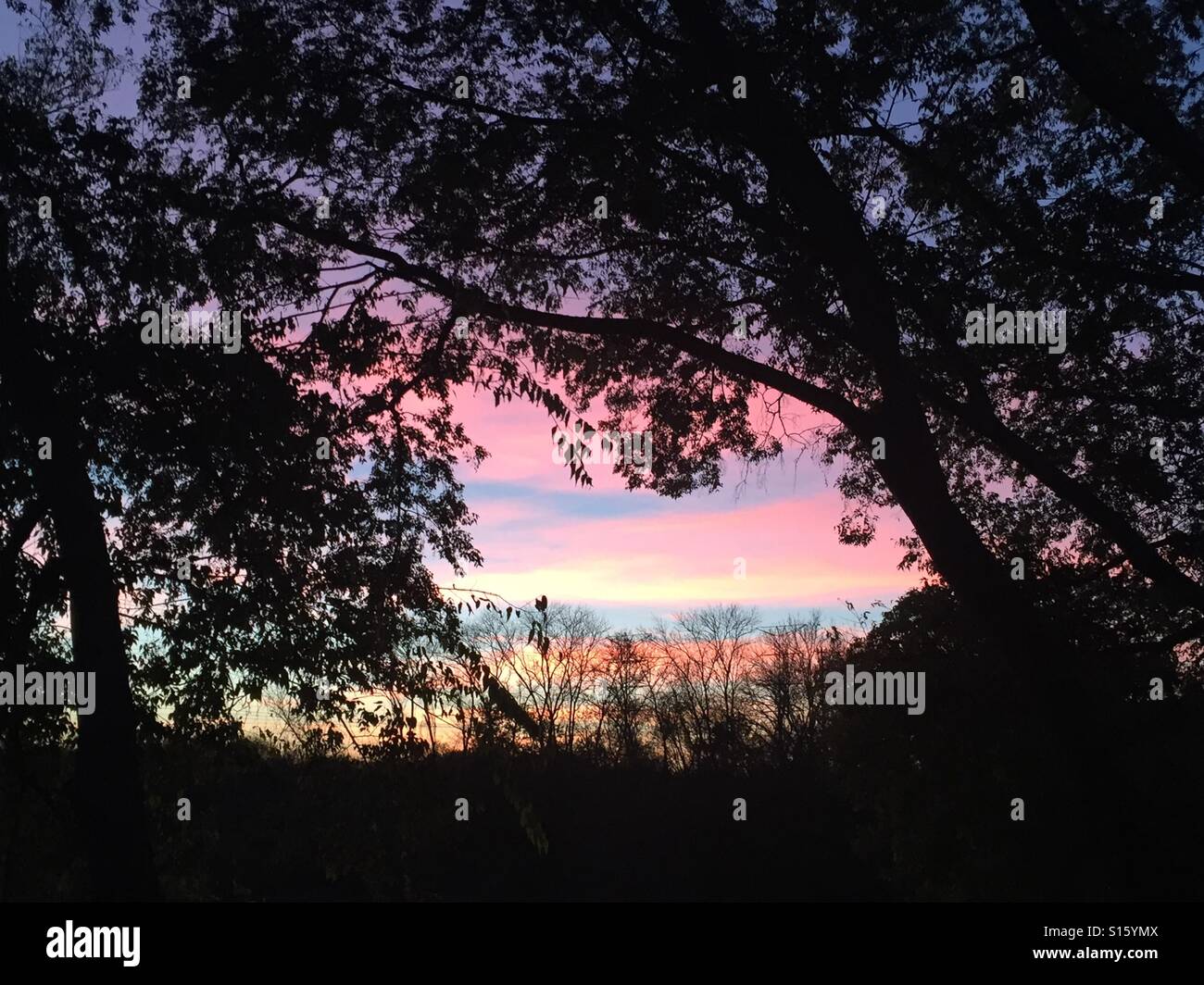 Sunsets colors hi-res stock photography and images - Alamy