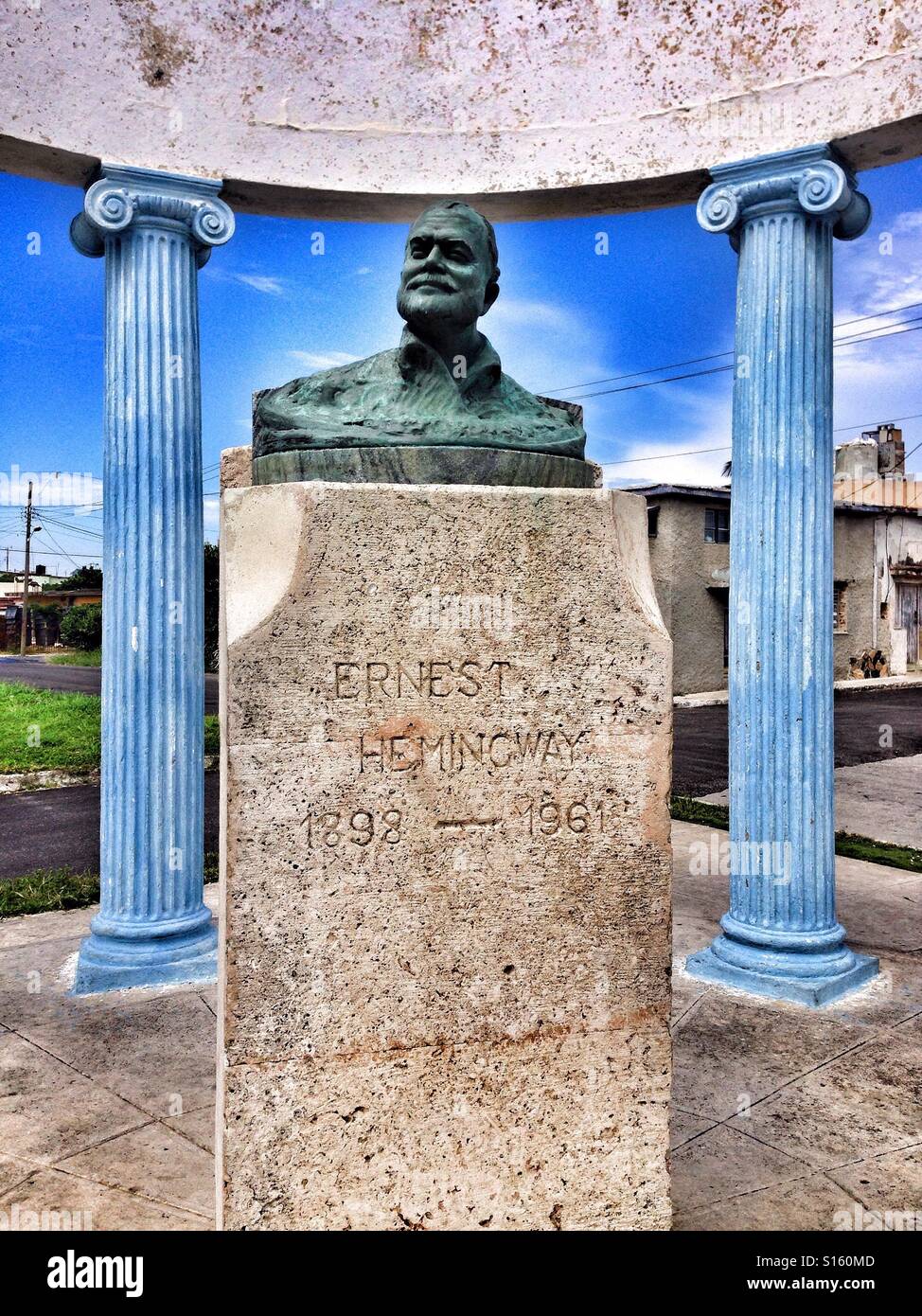 Statue Of Ernest Hemingway High Resolution Stock Photography and Images ...