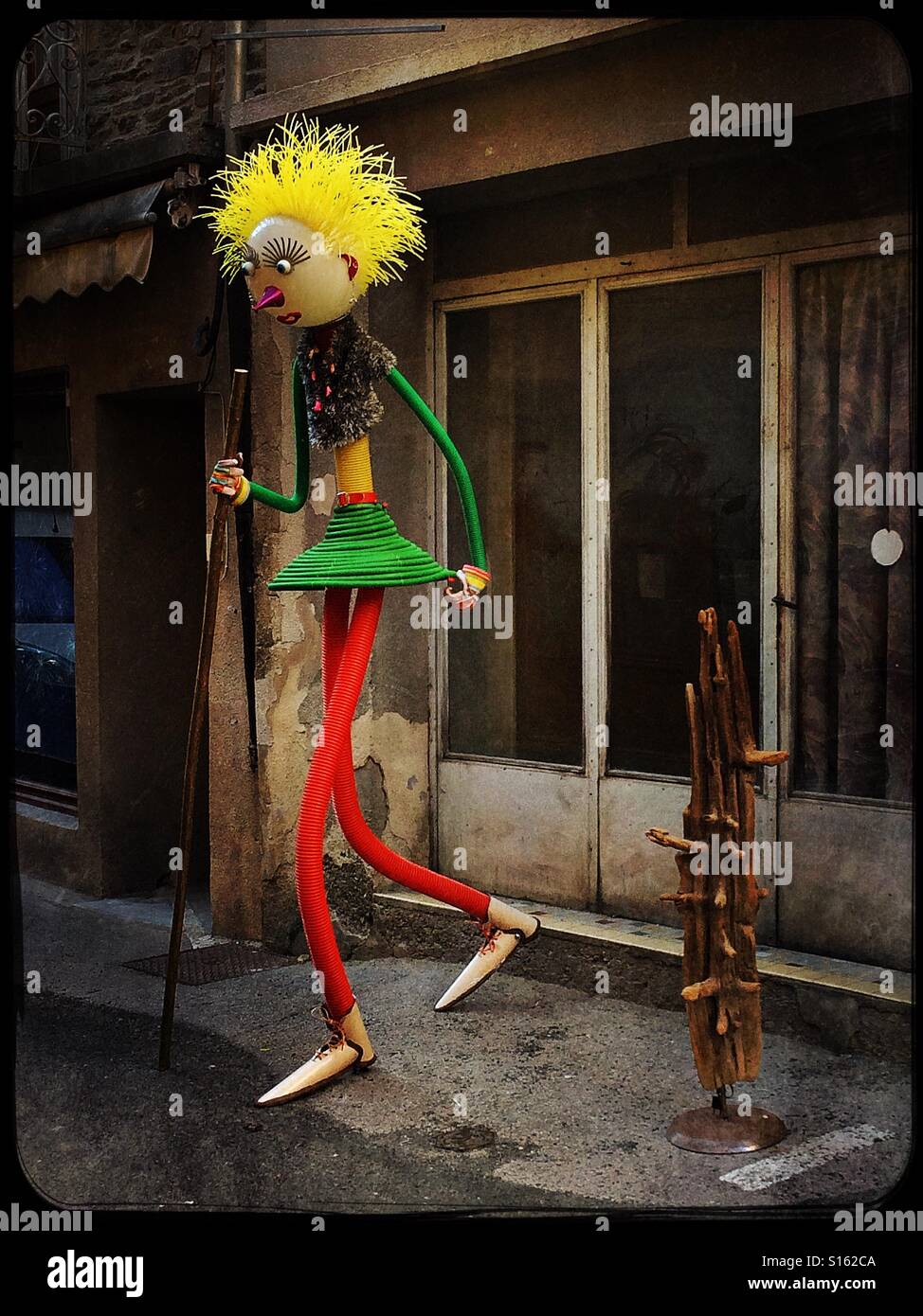 Strange statue hi-res stock photography and images - Alamy