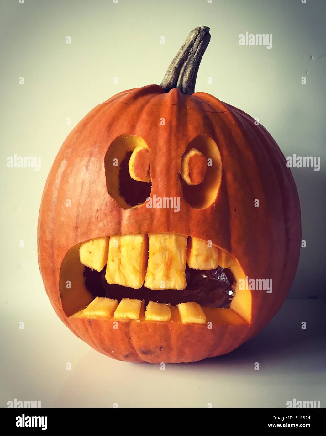 Scared pumpkin hi-res stock photography and images - Alamy