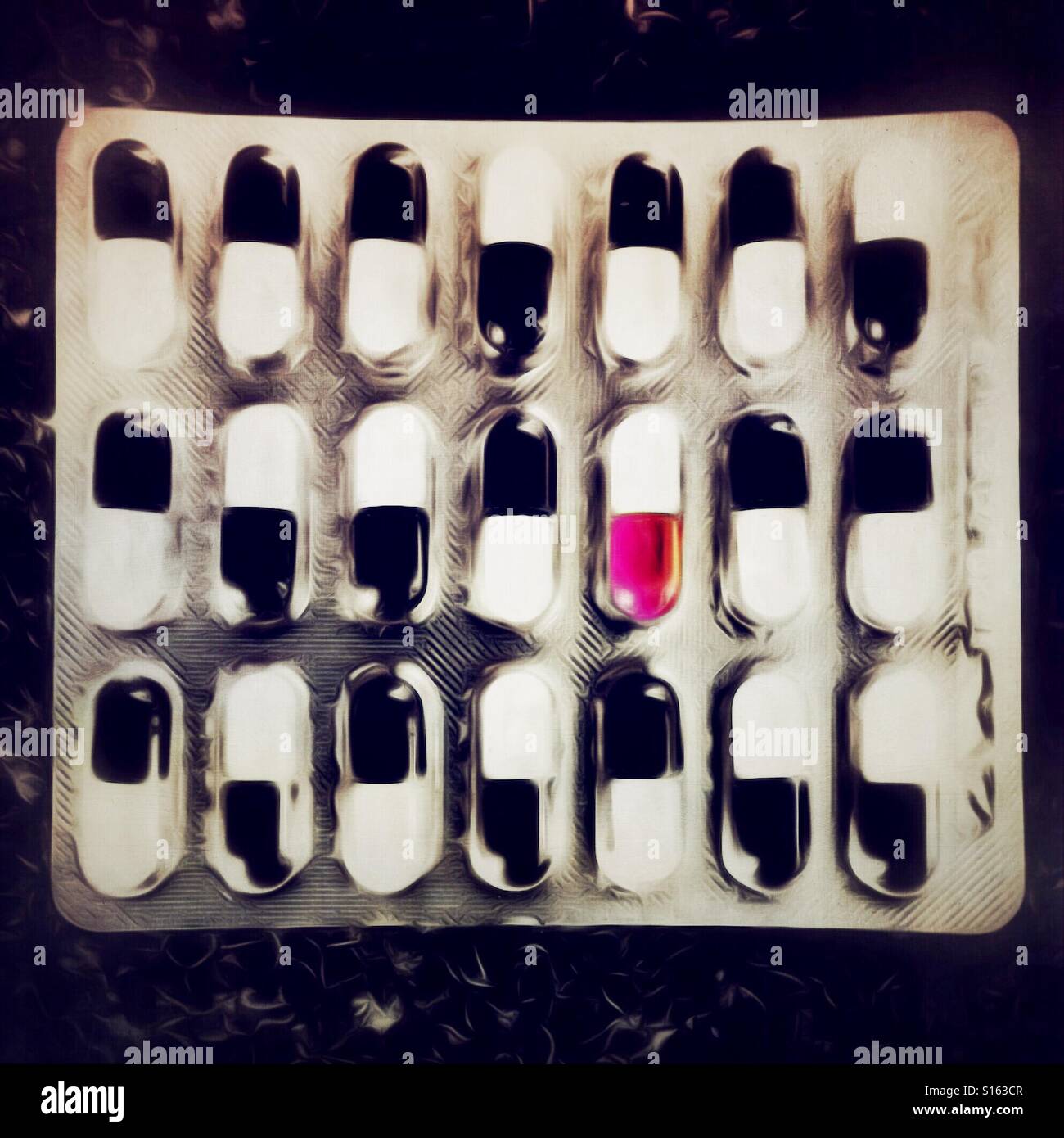 Shrink wrapped tablets hi-res stock photography and images - Alamy