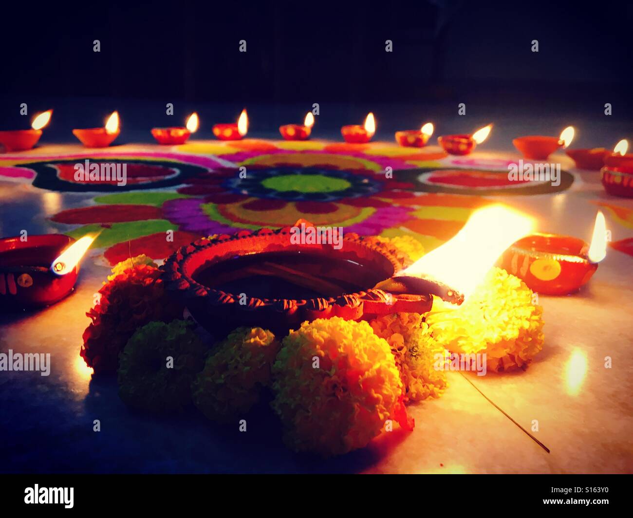 Diwali deepak lights hi-res stock photography and images - Alamy