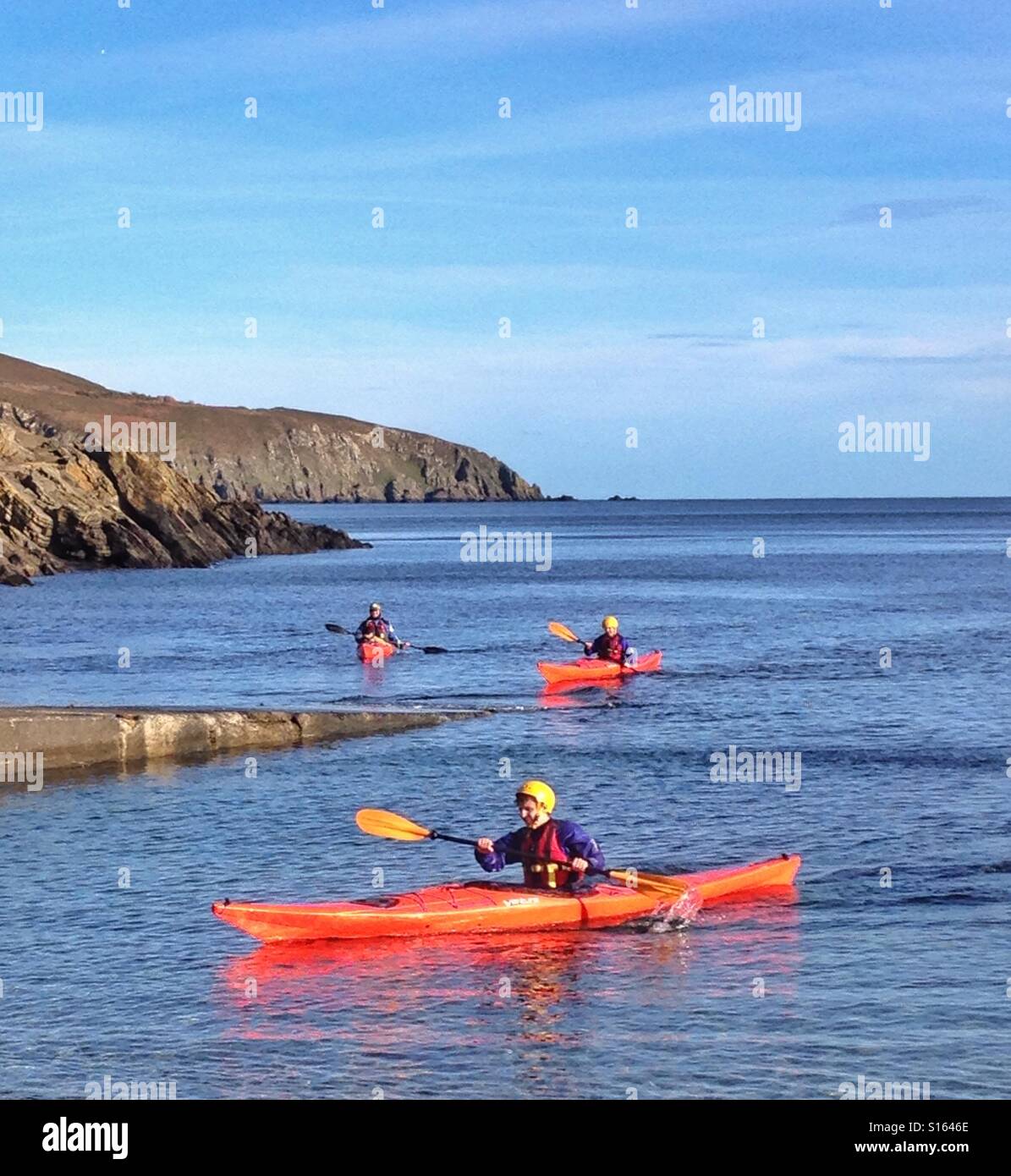 Three girls canoeing hi-res stock photography and images - Alamy