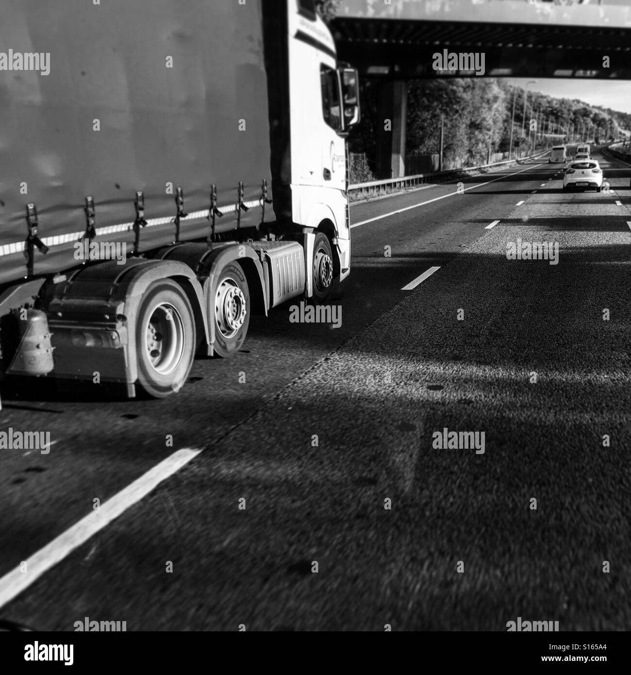 An articulated lorry Black and White Stock Photos & Images - Alamy